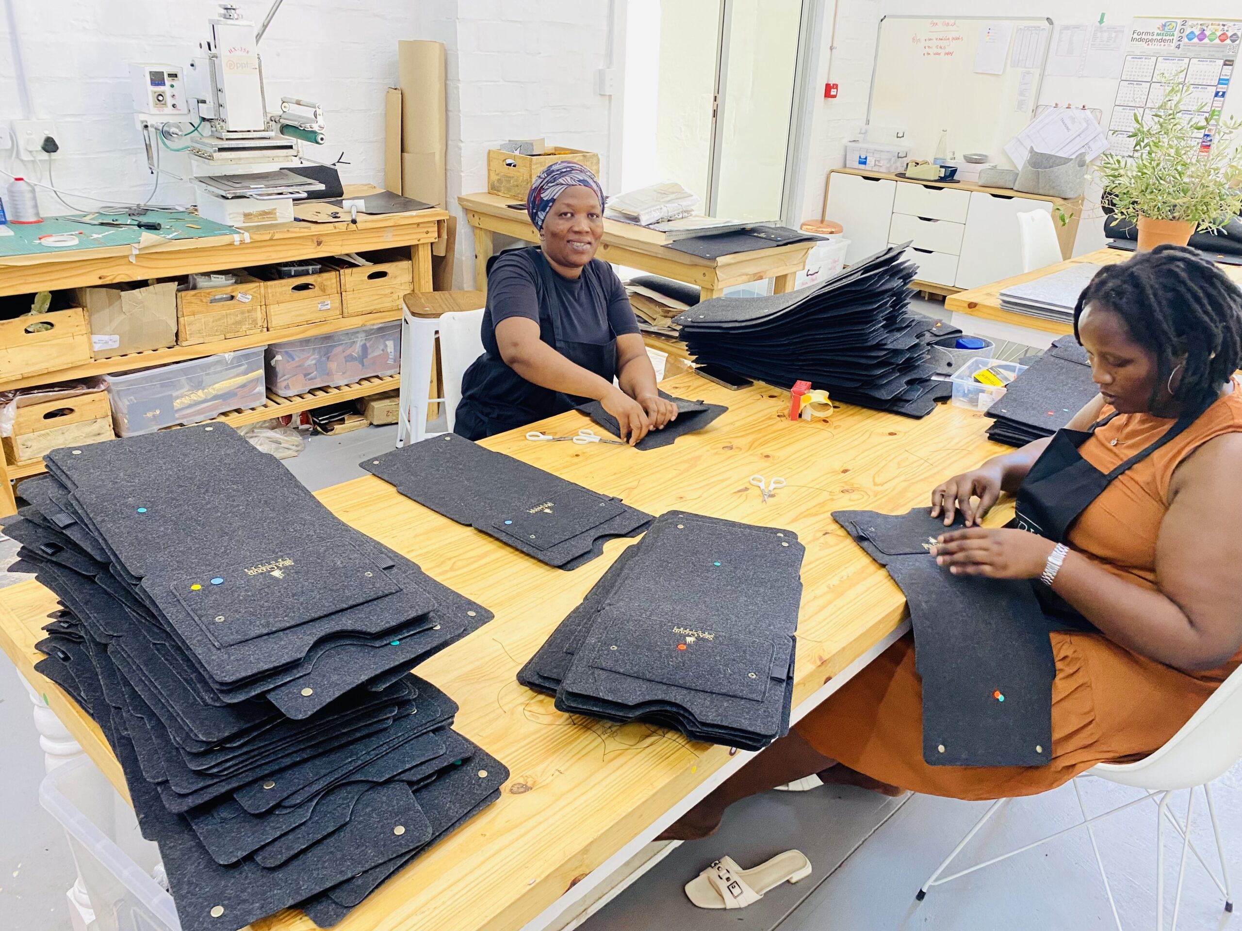 Community - CD Corporate Collection